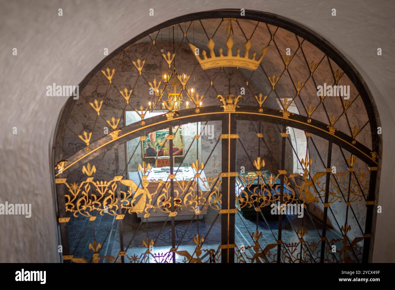 Oslo 20241015. Norwegian King Haakon and Queen Maud are laid to rest in ...