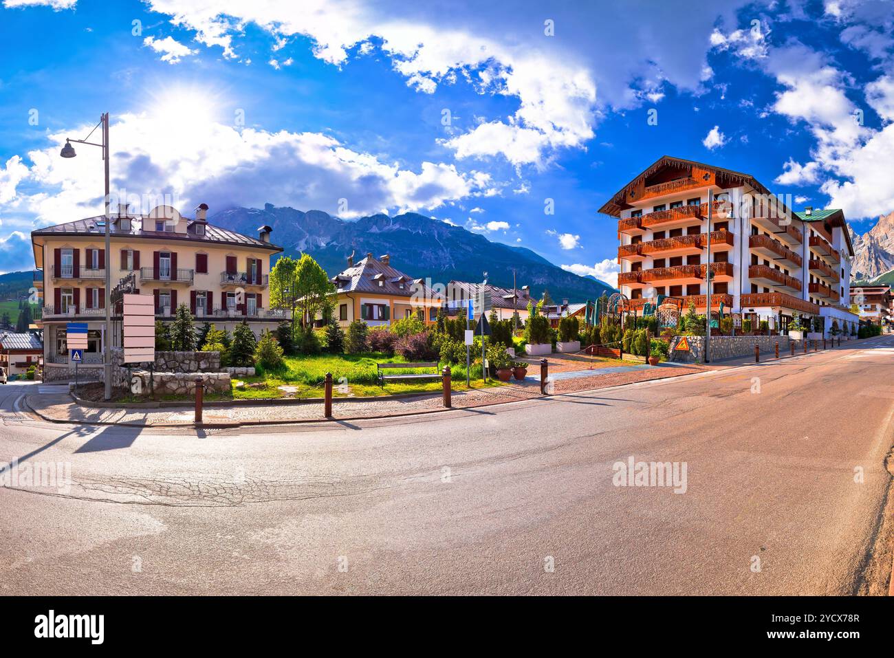 Panoramic peaks hi-res stock photography and images - Alamy