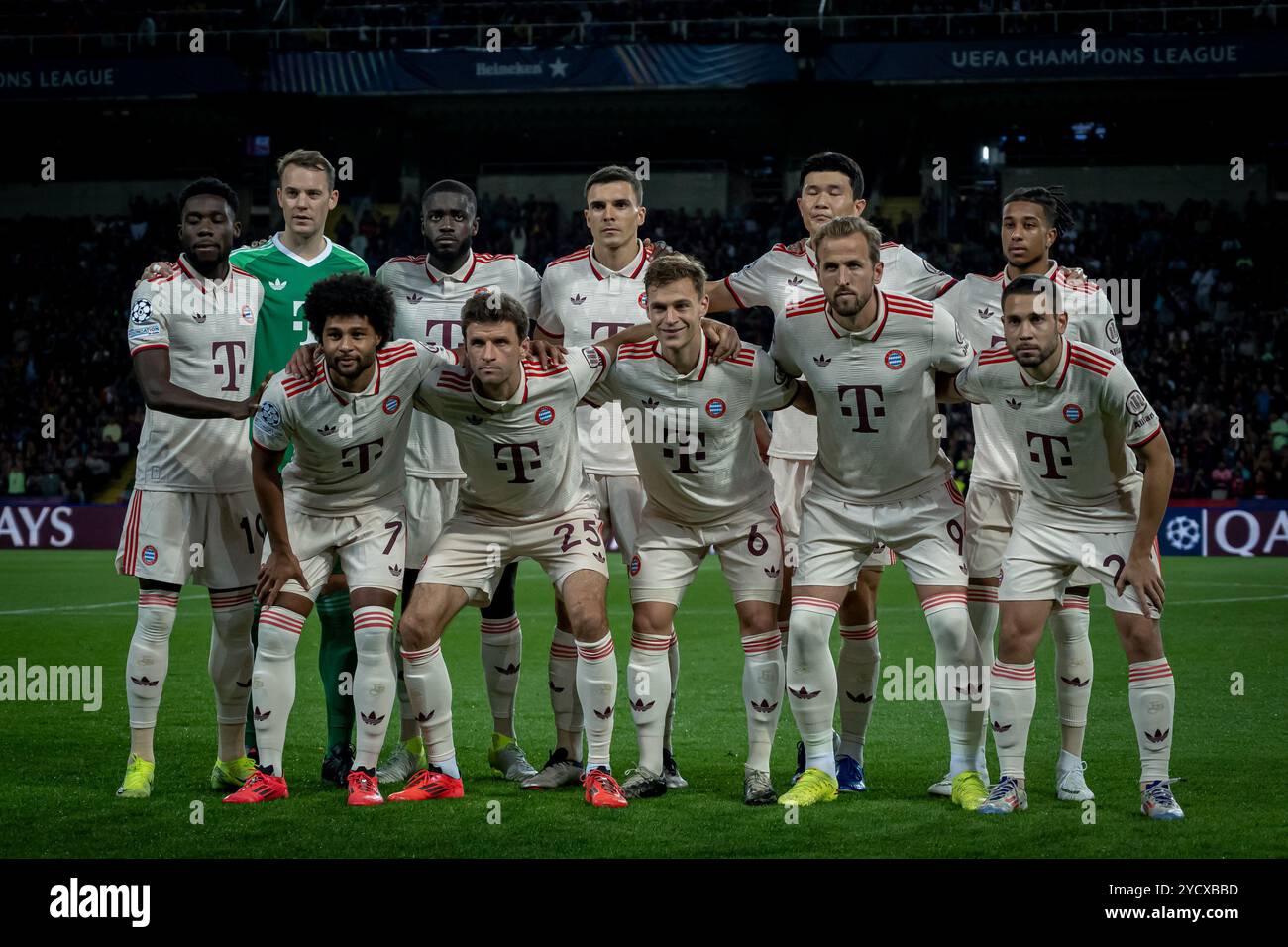 Barcelona, Spain. 23rd Oct, 2024. Bayern Munich line up during a UEFA ...
