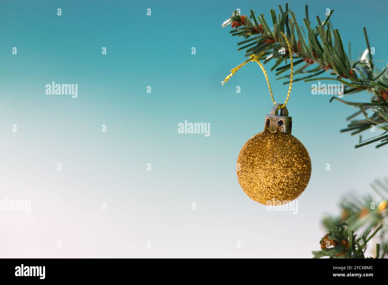 Gold bauble tree hi-res stock photography and images - Alamy
