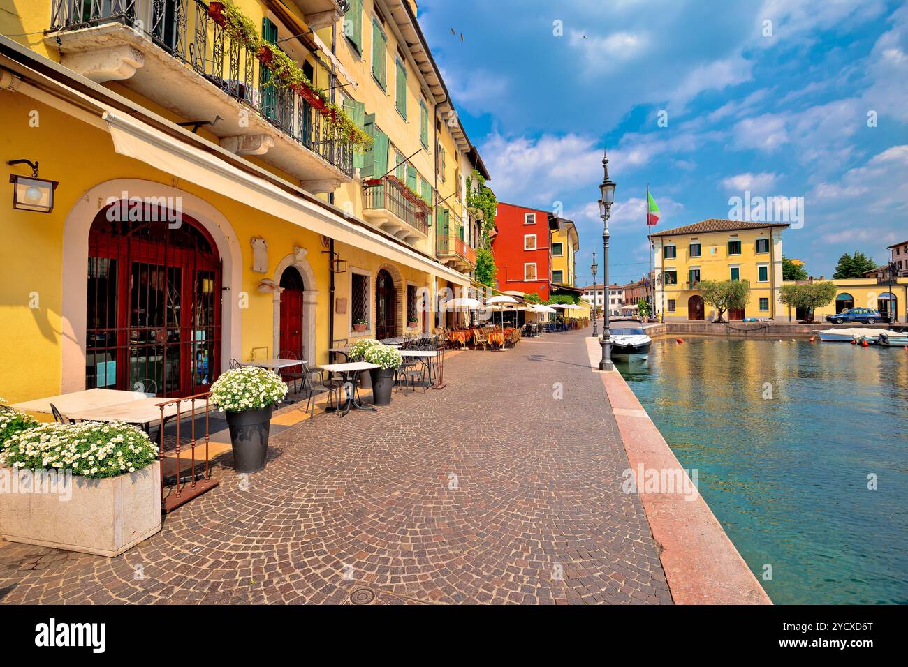 Lazise history hi-res stock photography and images - Alamy