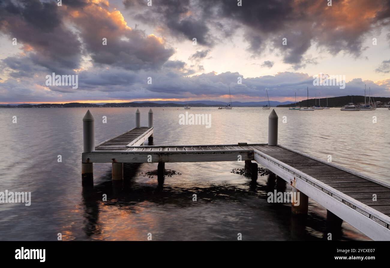 Timber piers hi-res stock photography and images - Alamy
