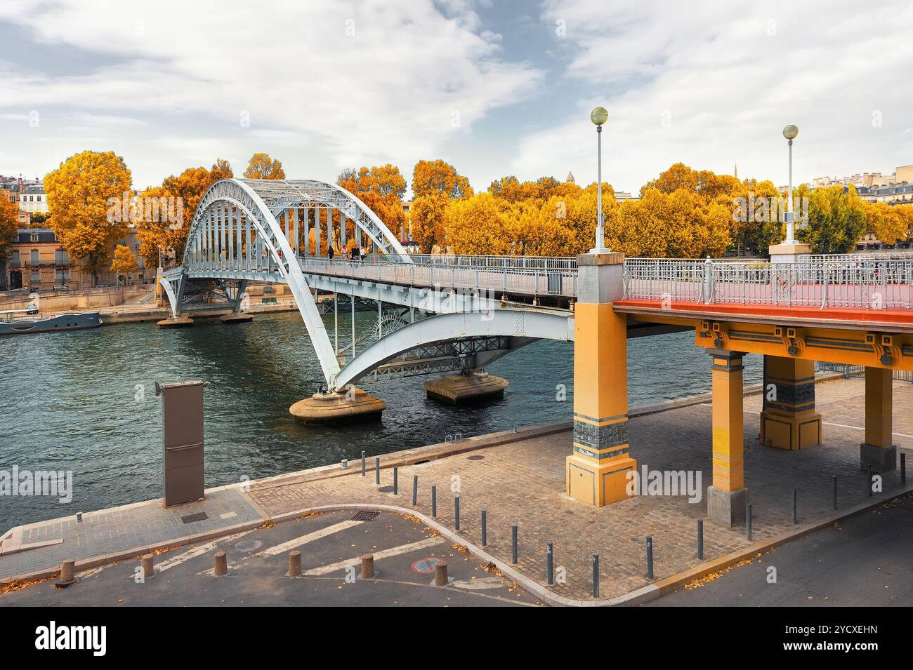 Passerelle footbridge hi-res stock photography and images - Alamy