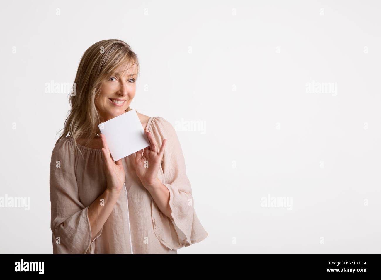 Woman and birthday card hi-res stock photography and images - Alamy