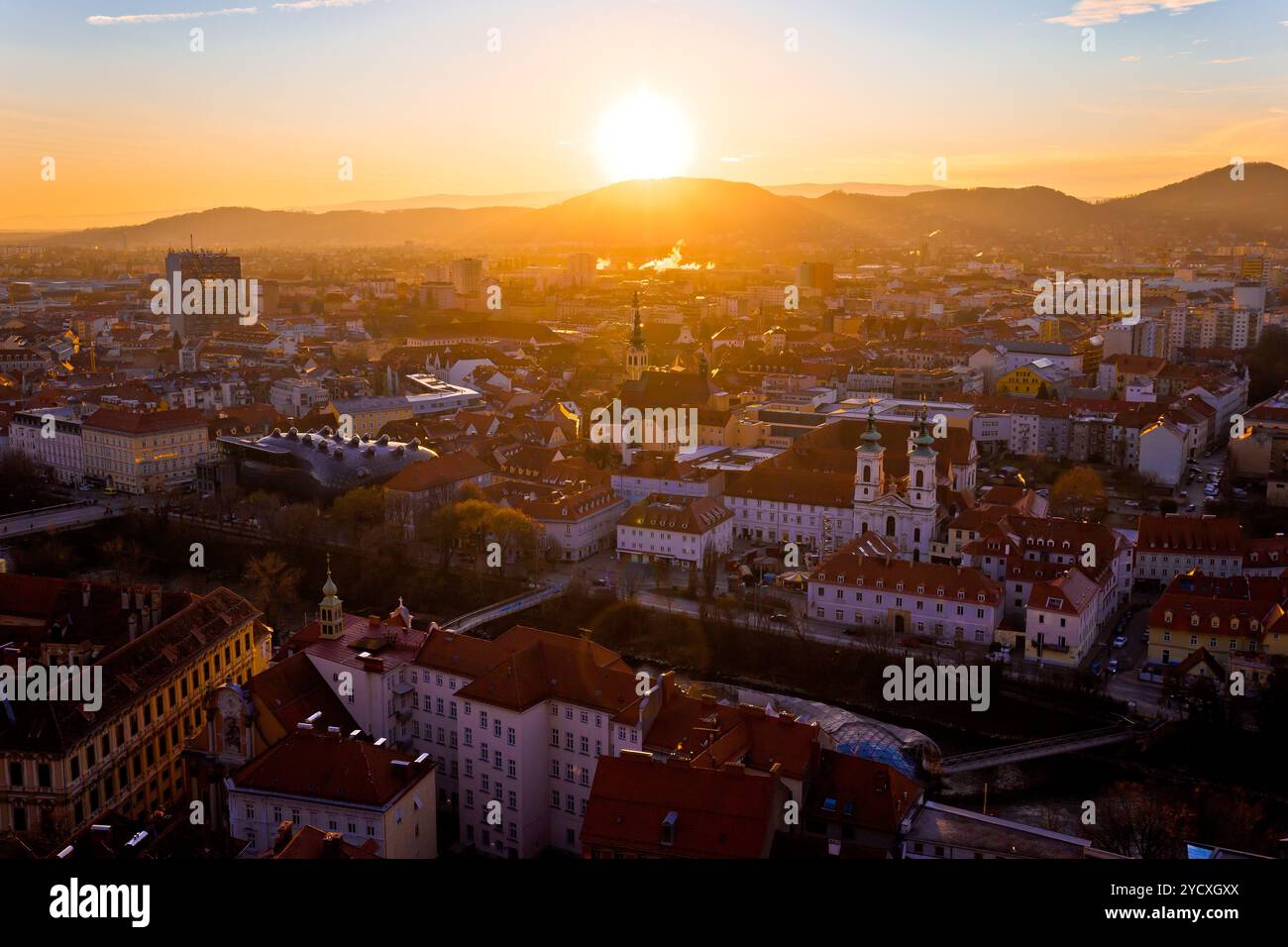 City center at sunset hi-res stock photography and images - Alamy