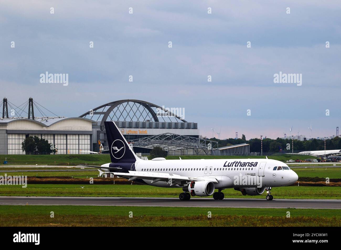 Stockbilder 10/2024 Lufthansa Flugzeug auf dem Hamburg Airport Helmut ...