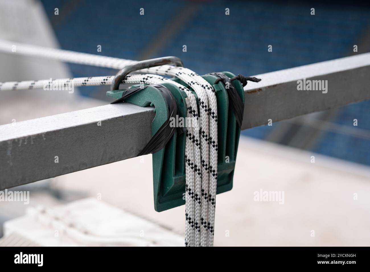 Work at height hi-res stock photography and images - Alamy