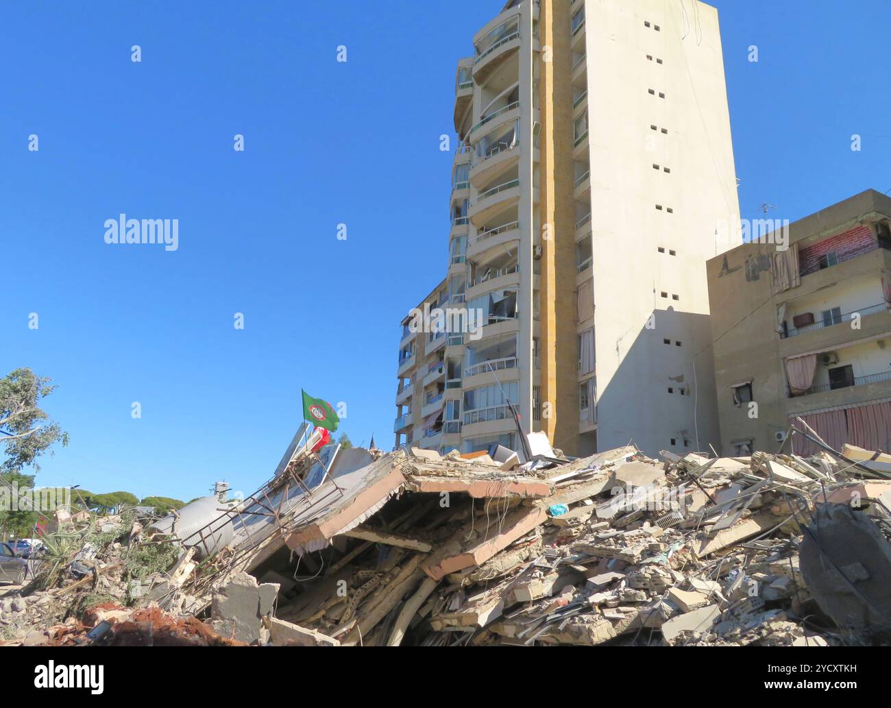 Lebanon beirut israeli strike demolished destroyed damaged buil hi-res ...