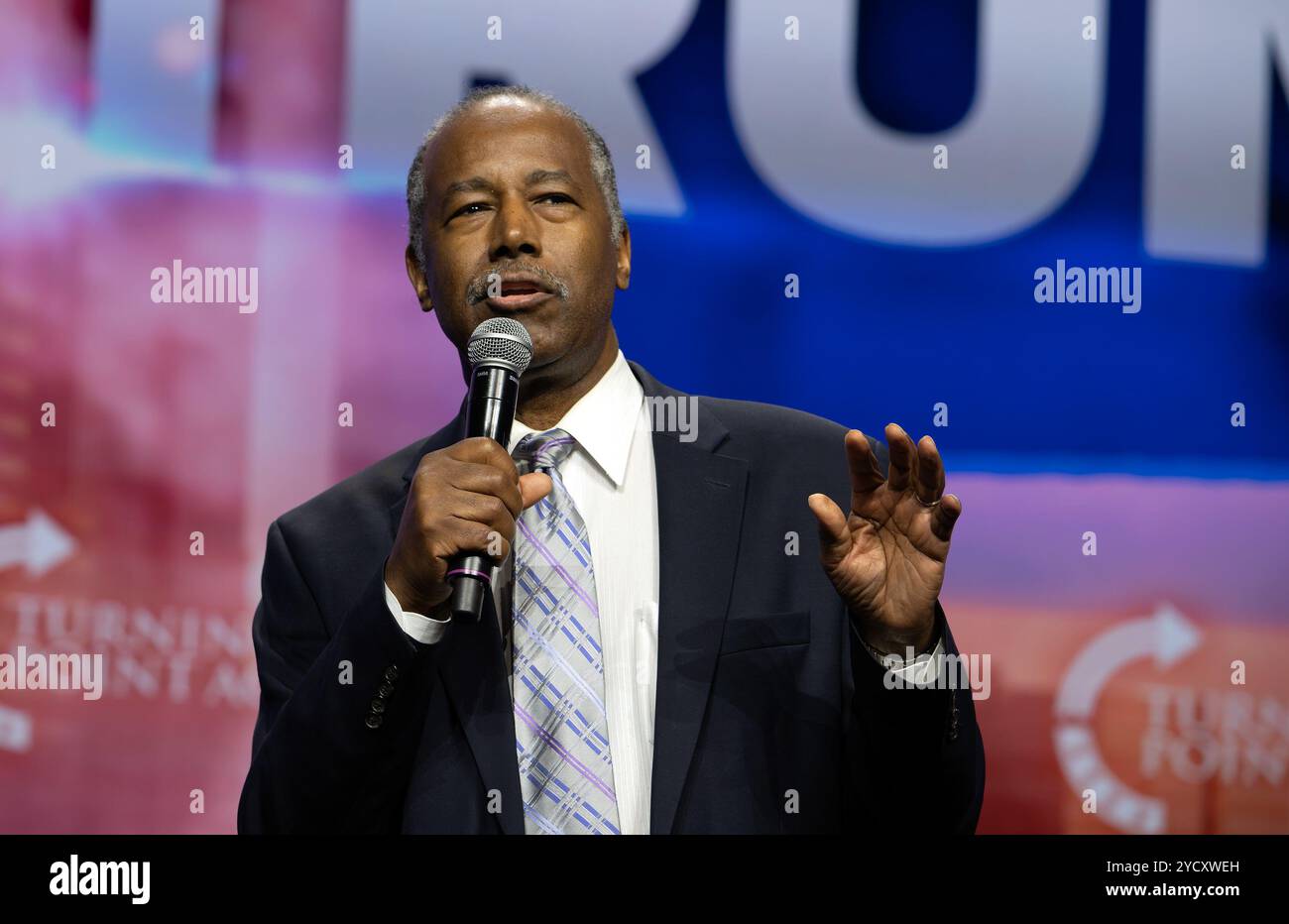 Duluth, Georgia, USA. 23rd Oct, 2024. Dr. Ben Carson speaks to crowd at ...