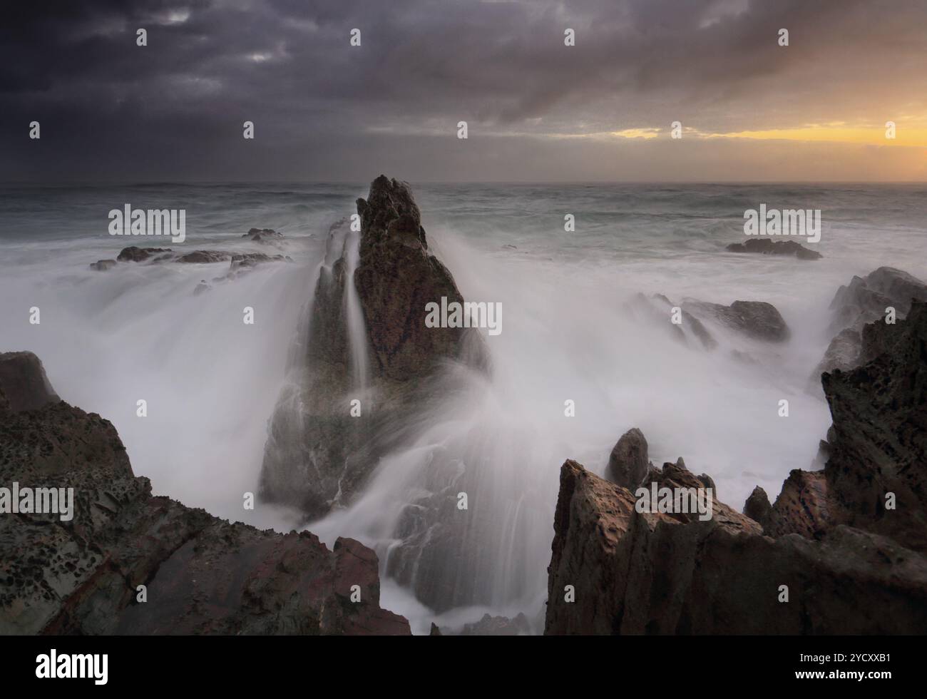 Stormy weather over sea stacks hi-res stock photography and images - Alamy