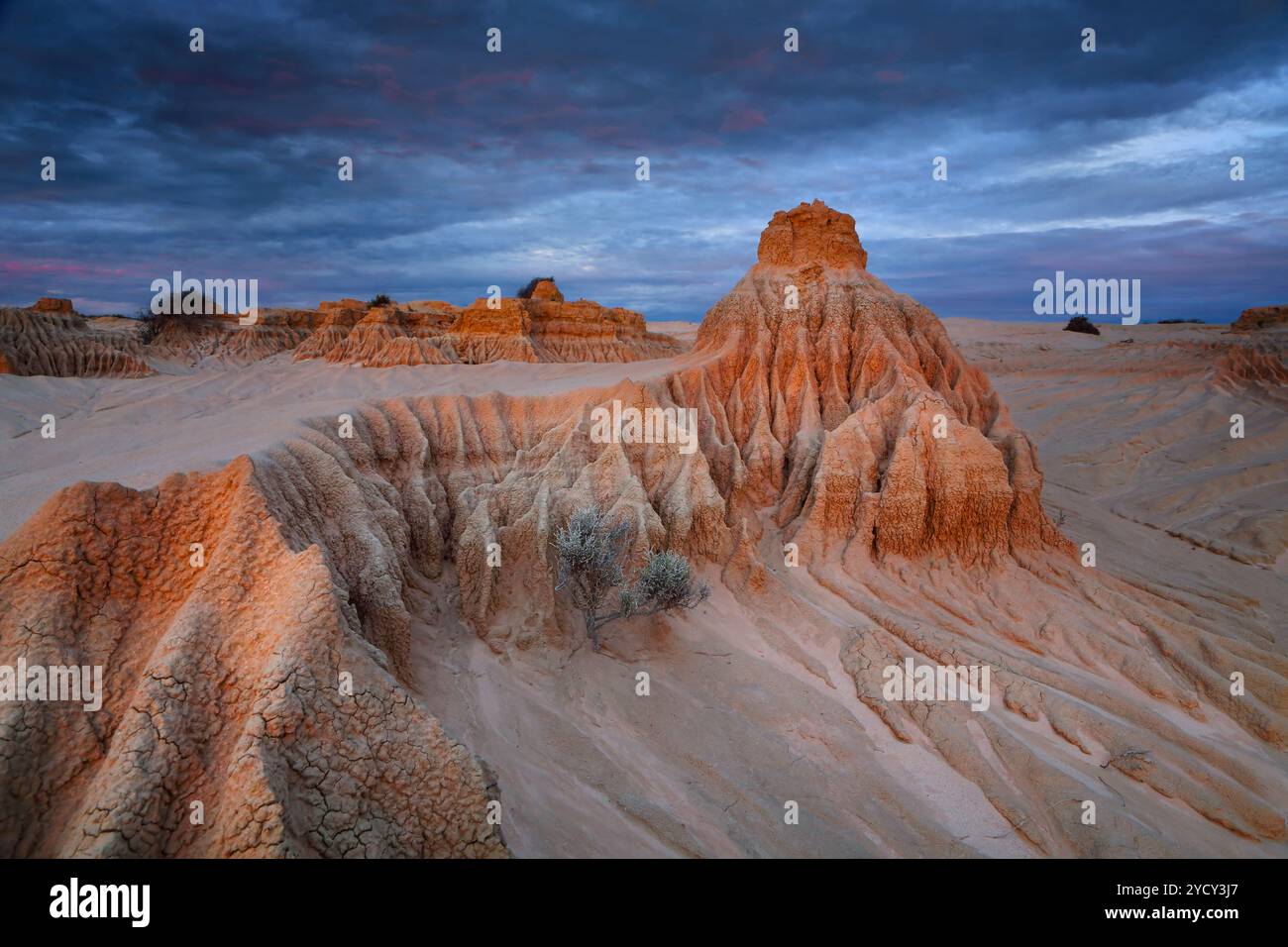 Sculpted texture hi-res stock photography and images - Alamy