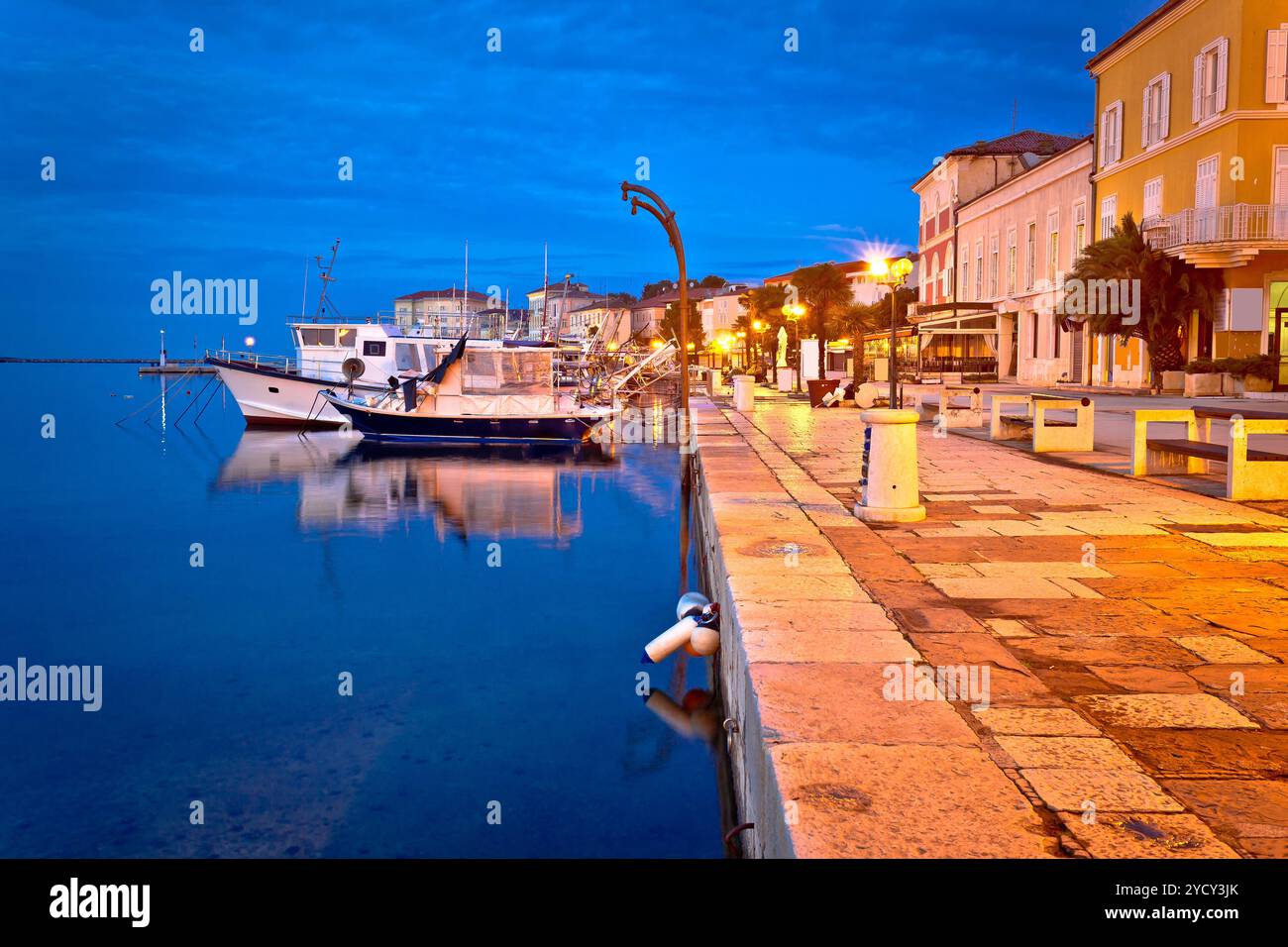 Seaside view of town hi-res stock photography and images - Alamy