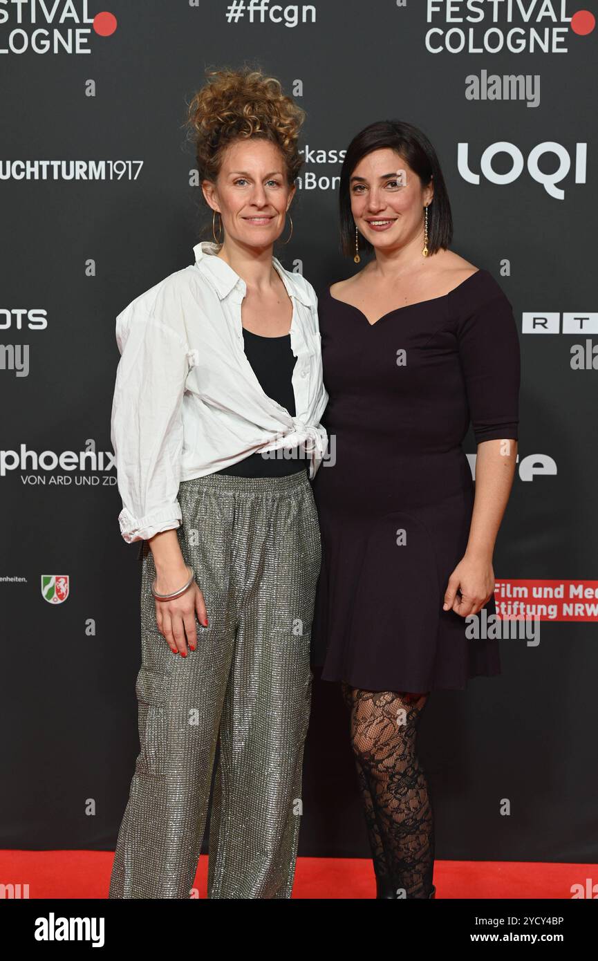 Schauspielerin Alessija Lause und Rafika Chawishe, l-r, kommt zum ...
