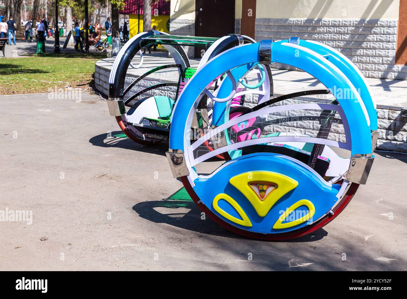 Electric swing hi-res stock photography and images - Alamy