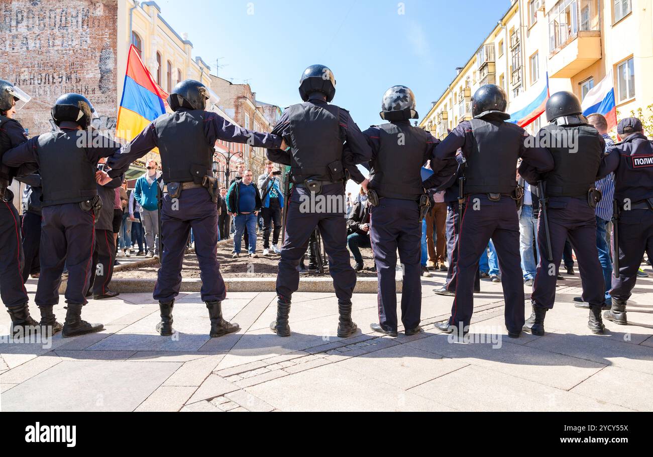 Police officers block an Leningradskaya street during an opposition ...
