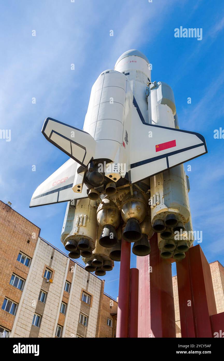 Buran space shuttle hi-res stock photography and images - Alamy
