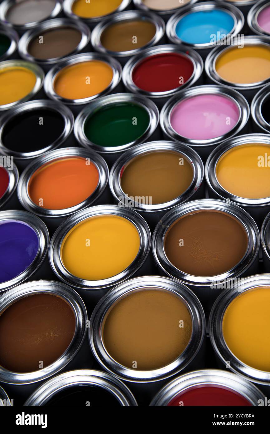 Art paint cans hi-res stock photography and images - Alamy
