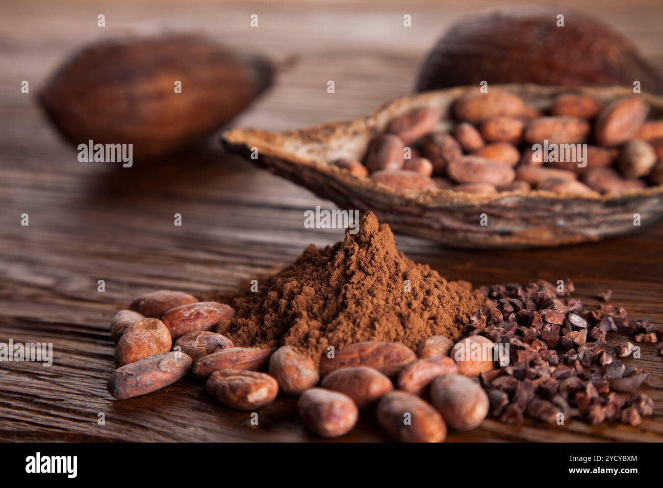 Cocoa powder nibs hi-res stock photography and images - Alamy