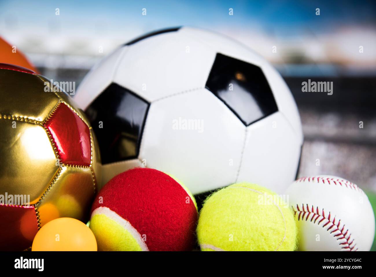 Balls sports hi-res stock photography and images - Alamy