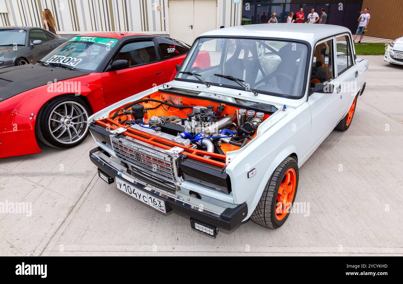 Lada modified hi-res stock photography and images - Alamy