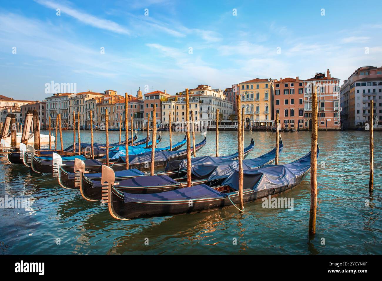Gondolas sunrise grande canal hi-res stock photography and images - Alamy