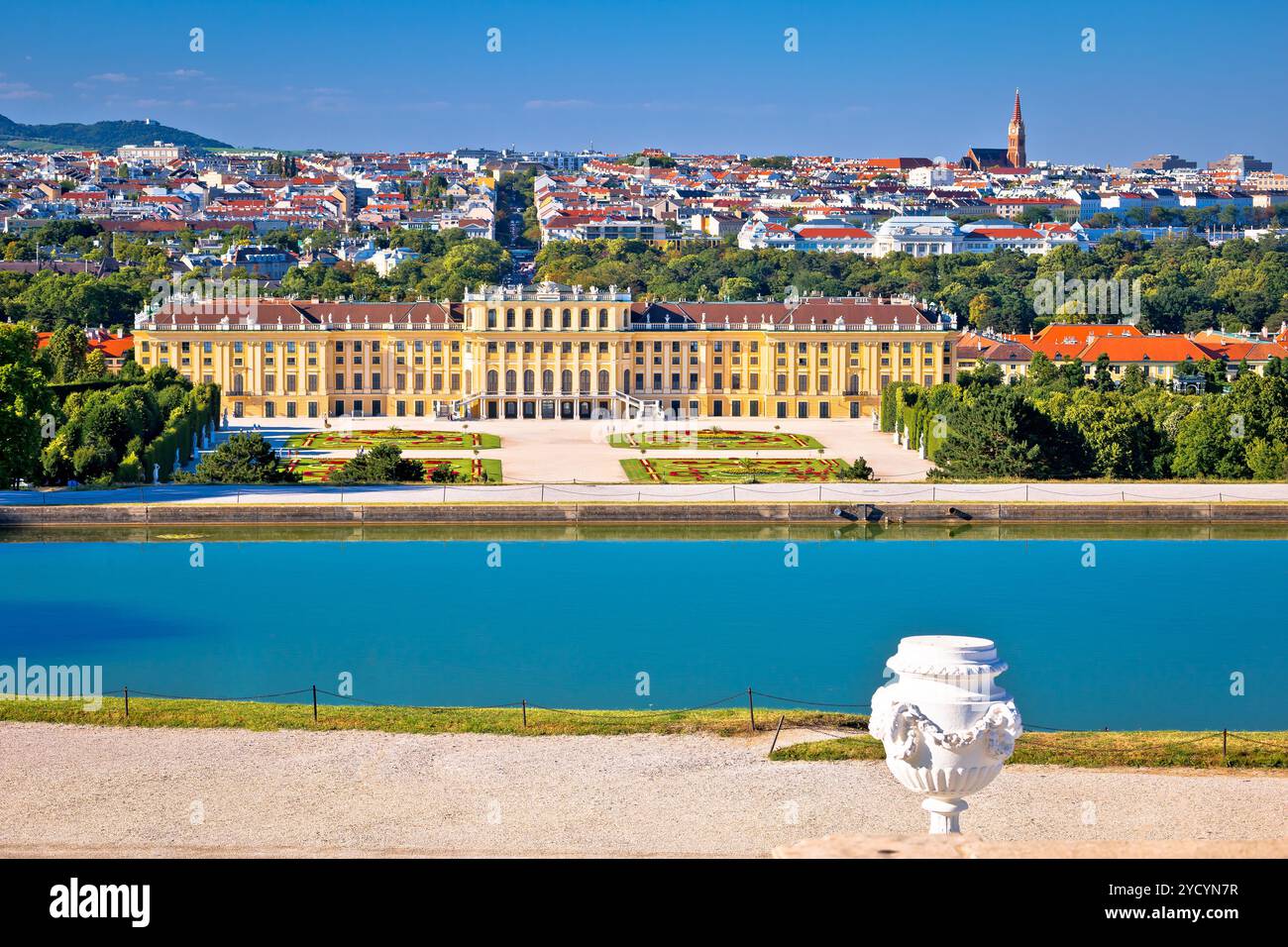 Gloriette view vienna hi-res stock photography and images - Alamy
