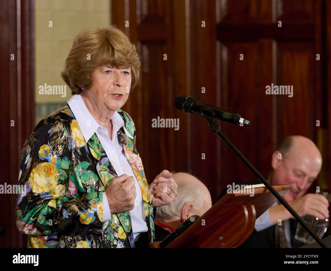 Pam ayres 1970s hi-res stock photography and images - Alamy