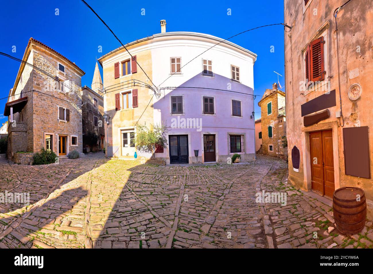 Village view hi-res stock photography and images - Alamy