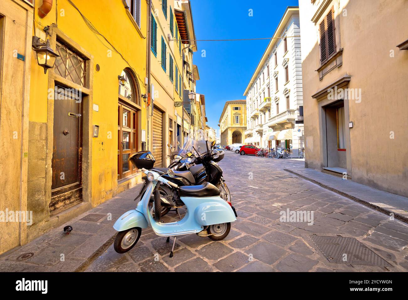 Blue scooters hi-res stock photography and images - Alamy