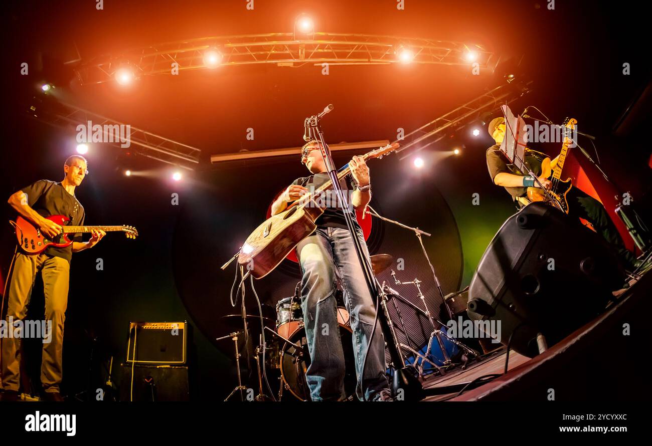 Group performs in nightclub hi-res stock photography and images - Alamy