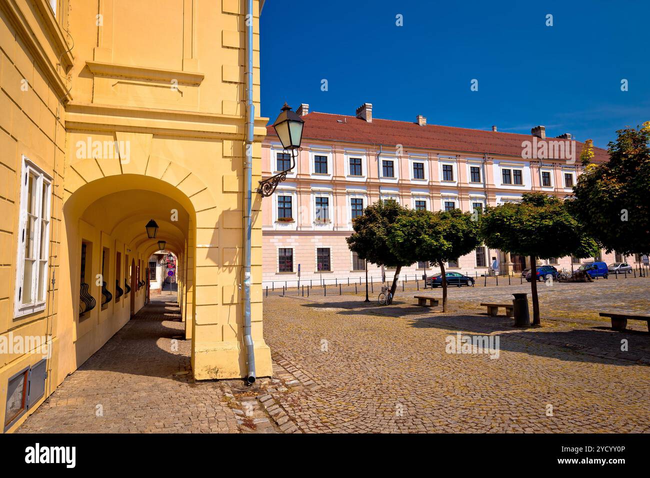 Square in historic old hi-res stock photography and images - Alamy