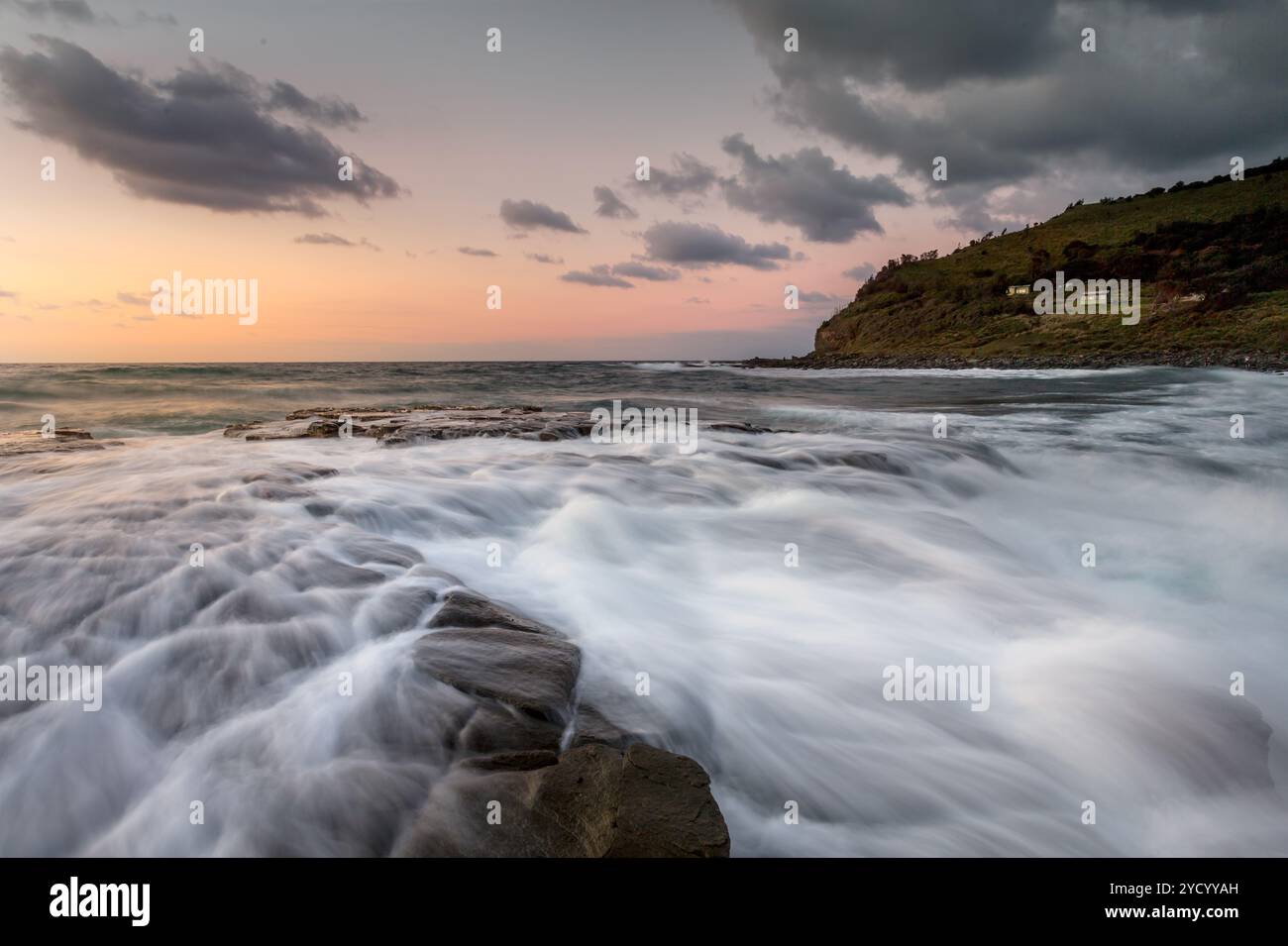 Tessellated rocks hi-res stock photography and images - Alamy