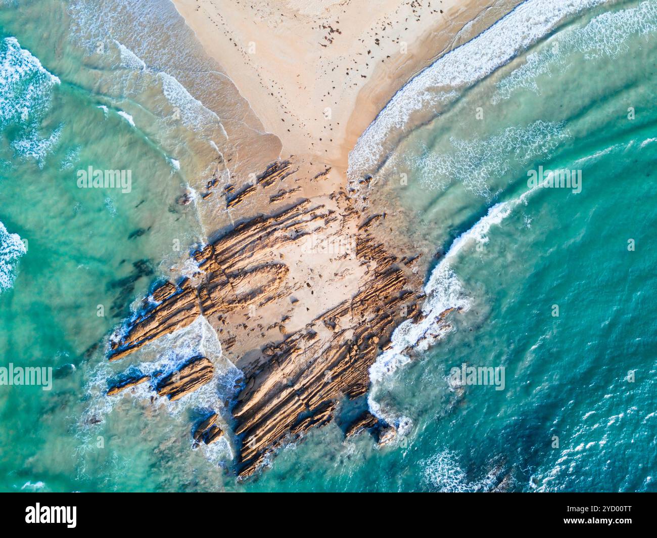 Point arrow hi-res stock photography and images - Alamy