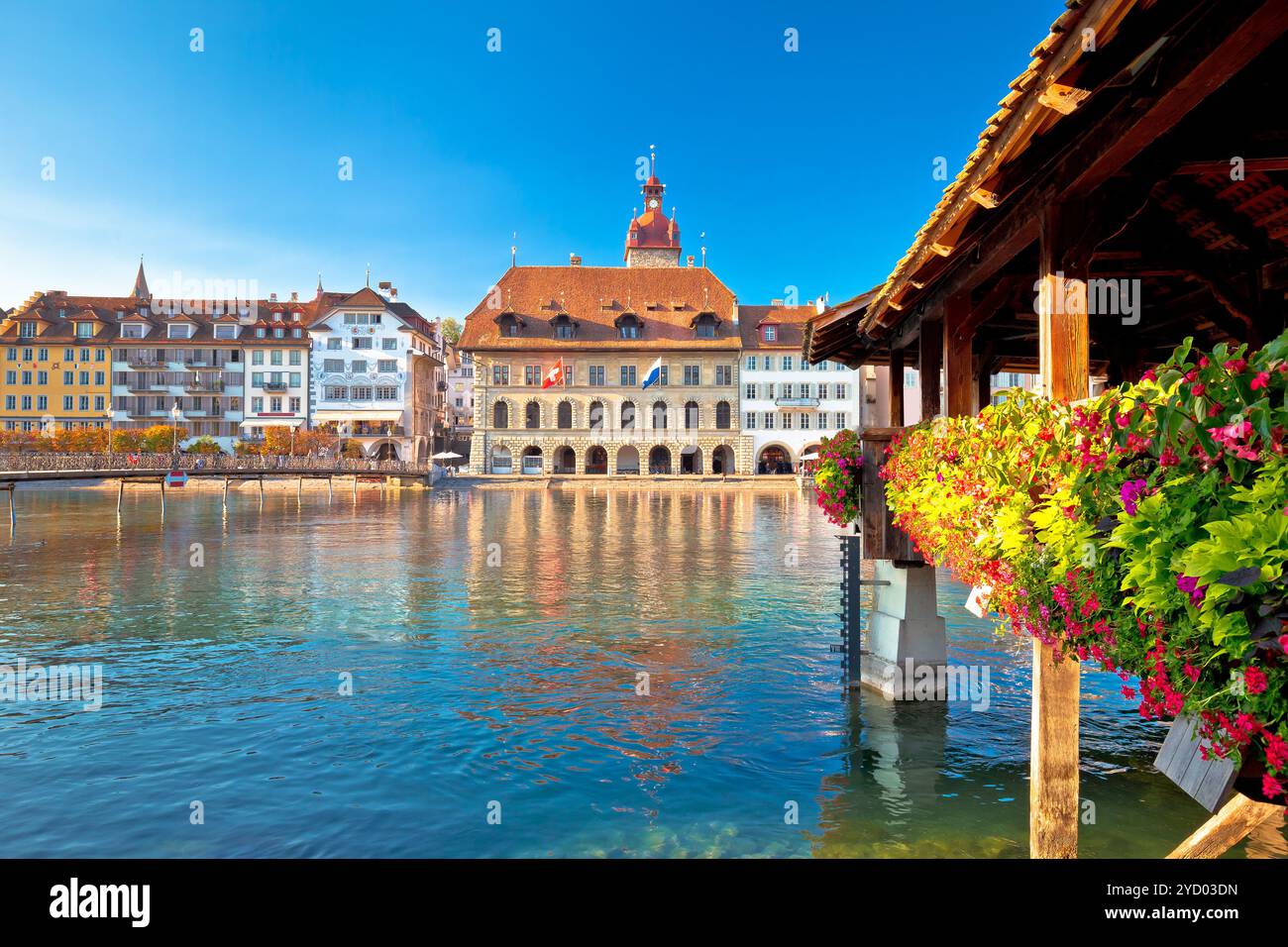 Medieval bridge chapel hi-res stock photography and images - Alamy