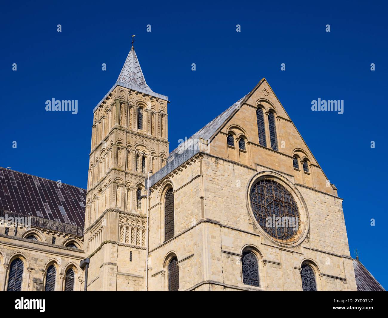 Round Stained Glass Window, South East Transept, Canterbury Cathedral ...