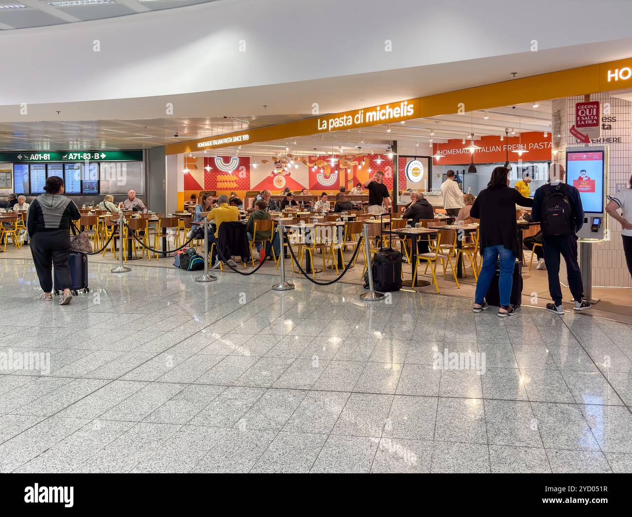 Terminal dining hi-res stock photography and images - Alamy