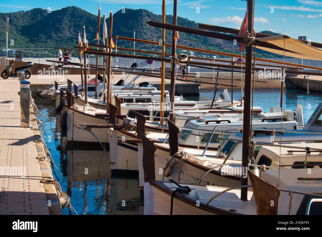 Harbor breeze hi-res stock photography and images - Alamy