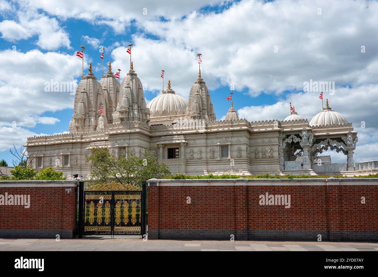 BAPS Shri Swaminarayan Mandir, London, UK Stock Photo - Alamy