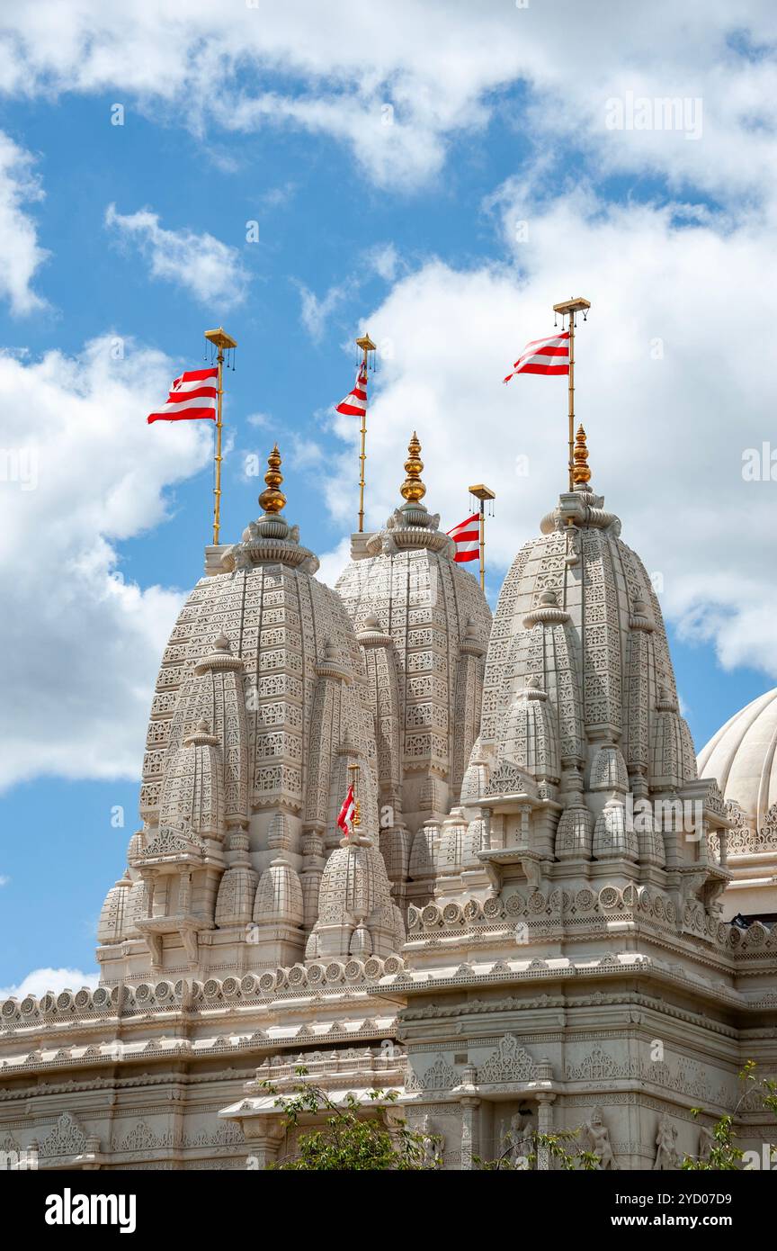 BAPS Shri Swaminarayan Mandir, London, UK Stock Photo - Alamy