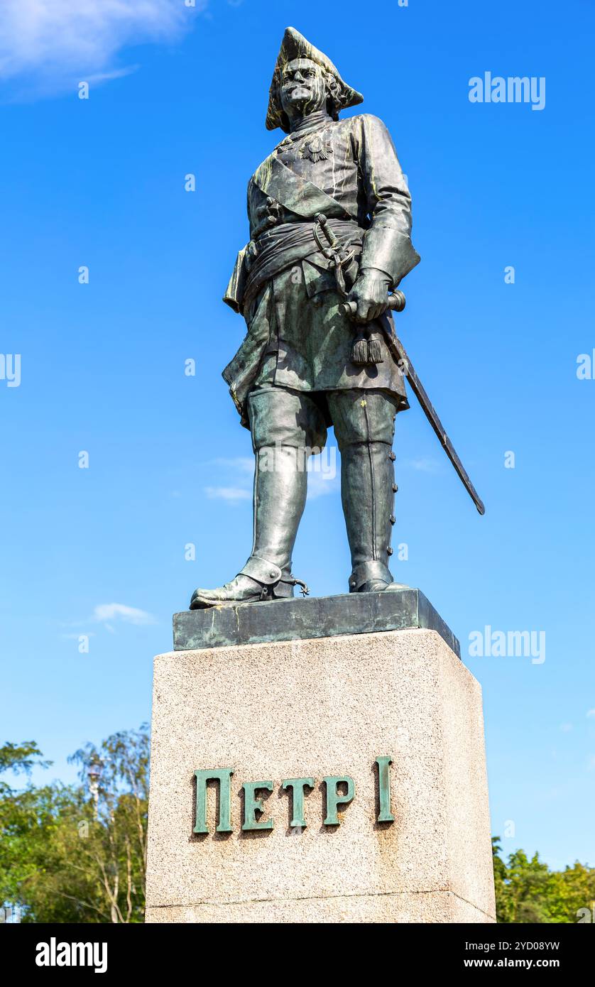 Monument peter first hi-res stock photography and images - Alamy