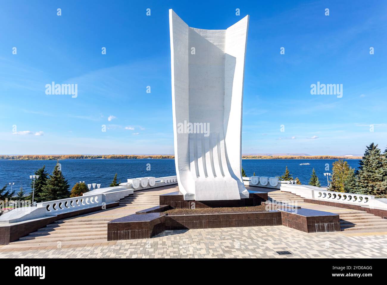 Monument of ship hi-res stock photography and images - Alamy