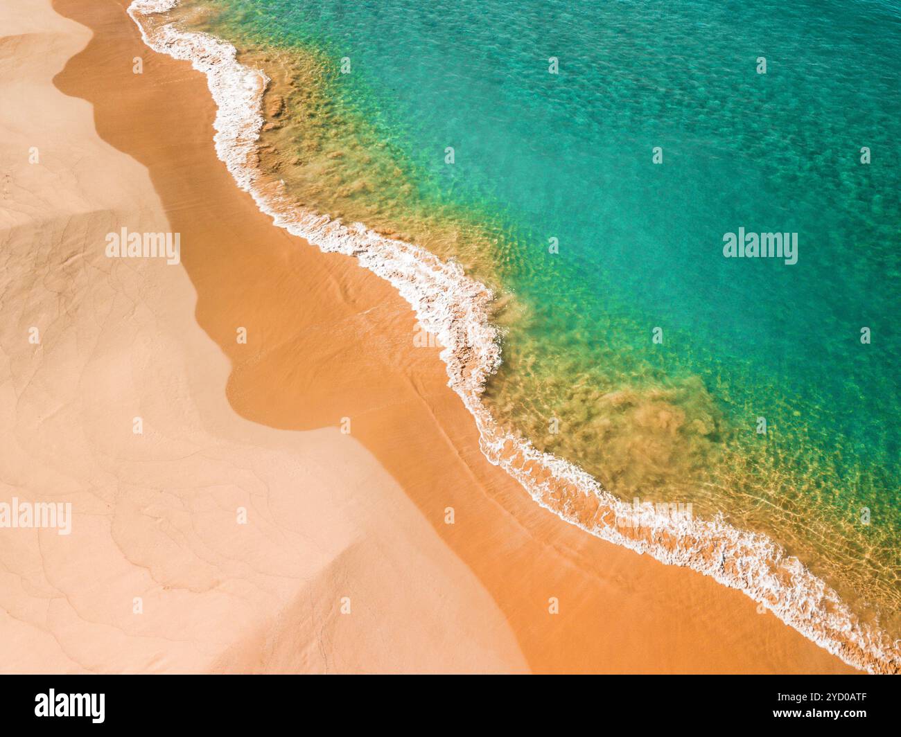 Shorelines textures hi-res stock photography and images - Alamy