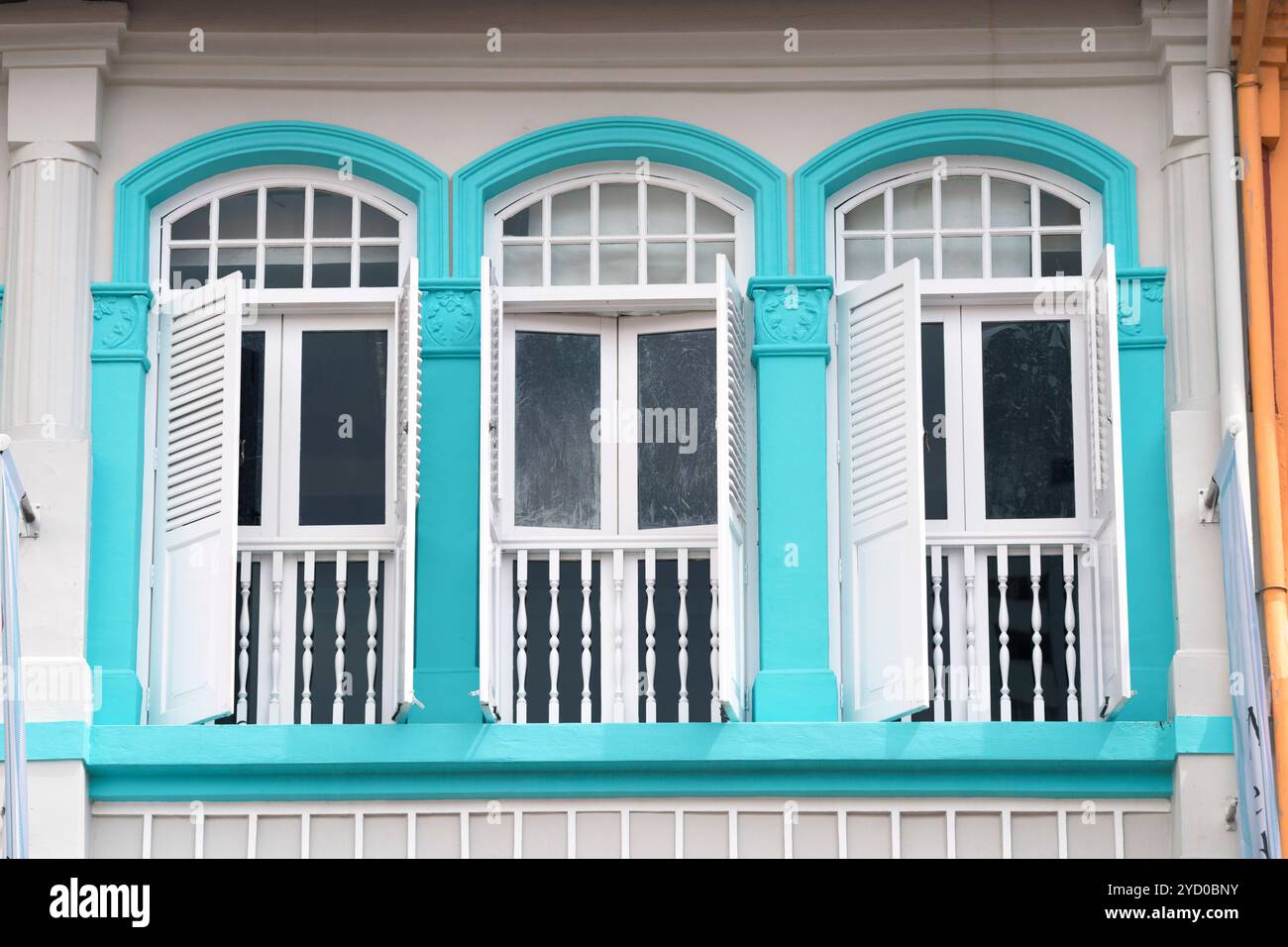 Chinatown building detail hi-res stock photography and images - Alamy