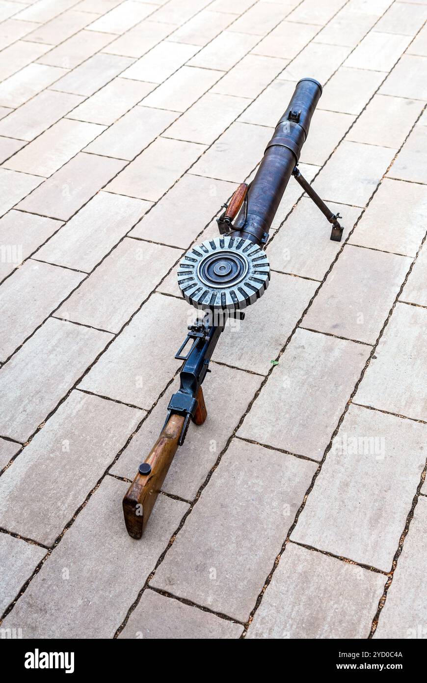 Lewis automatic machine gun Stock Photo - Alamy