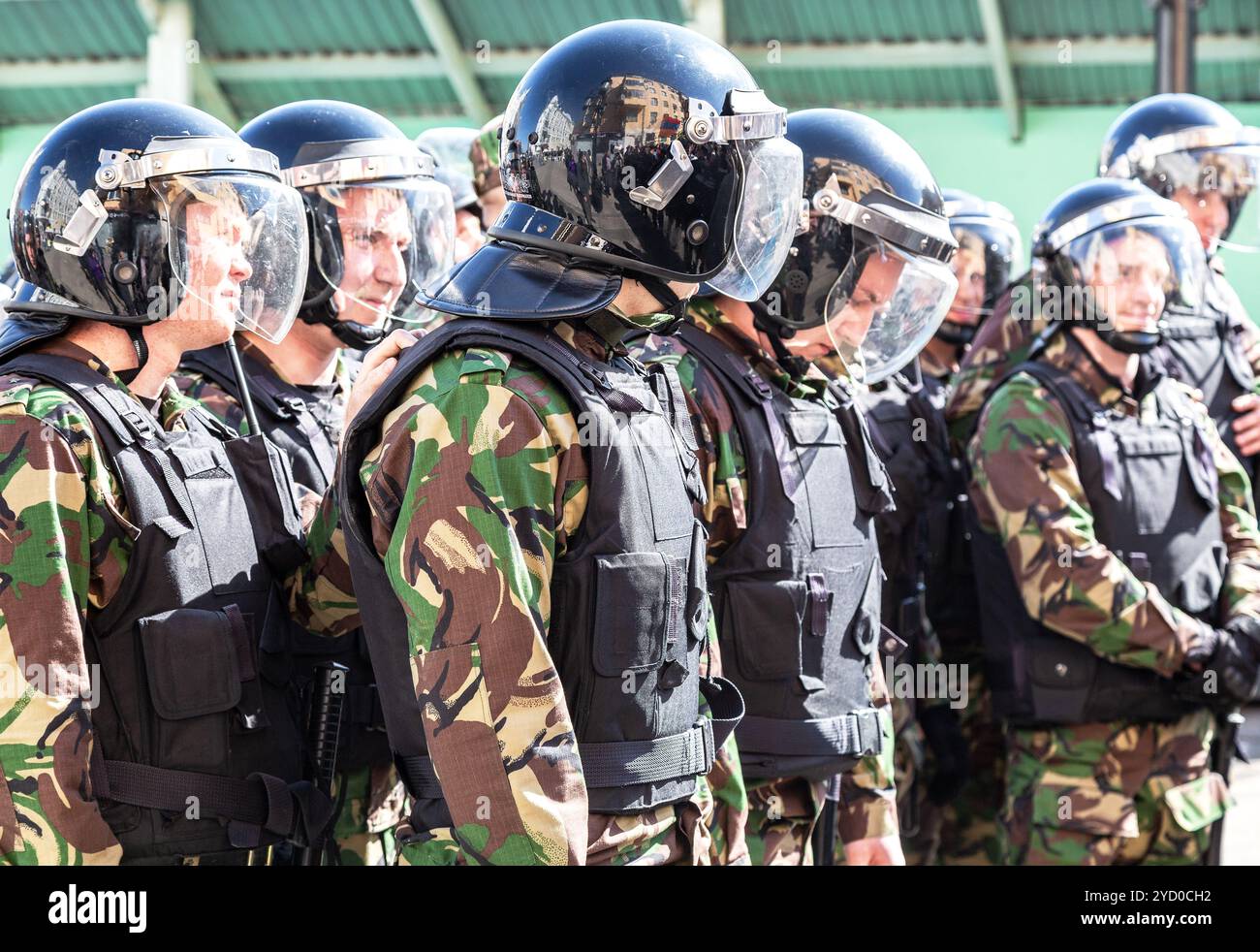 Special Forces soldiers of the police Stock Photo - Alamy