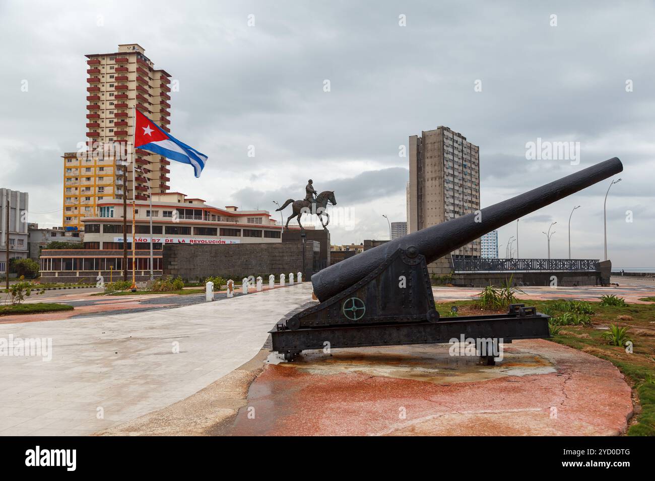Historical Artillery Cannon, Calixto Garcia equestrian monument and the ...