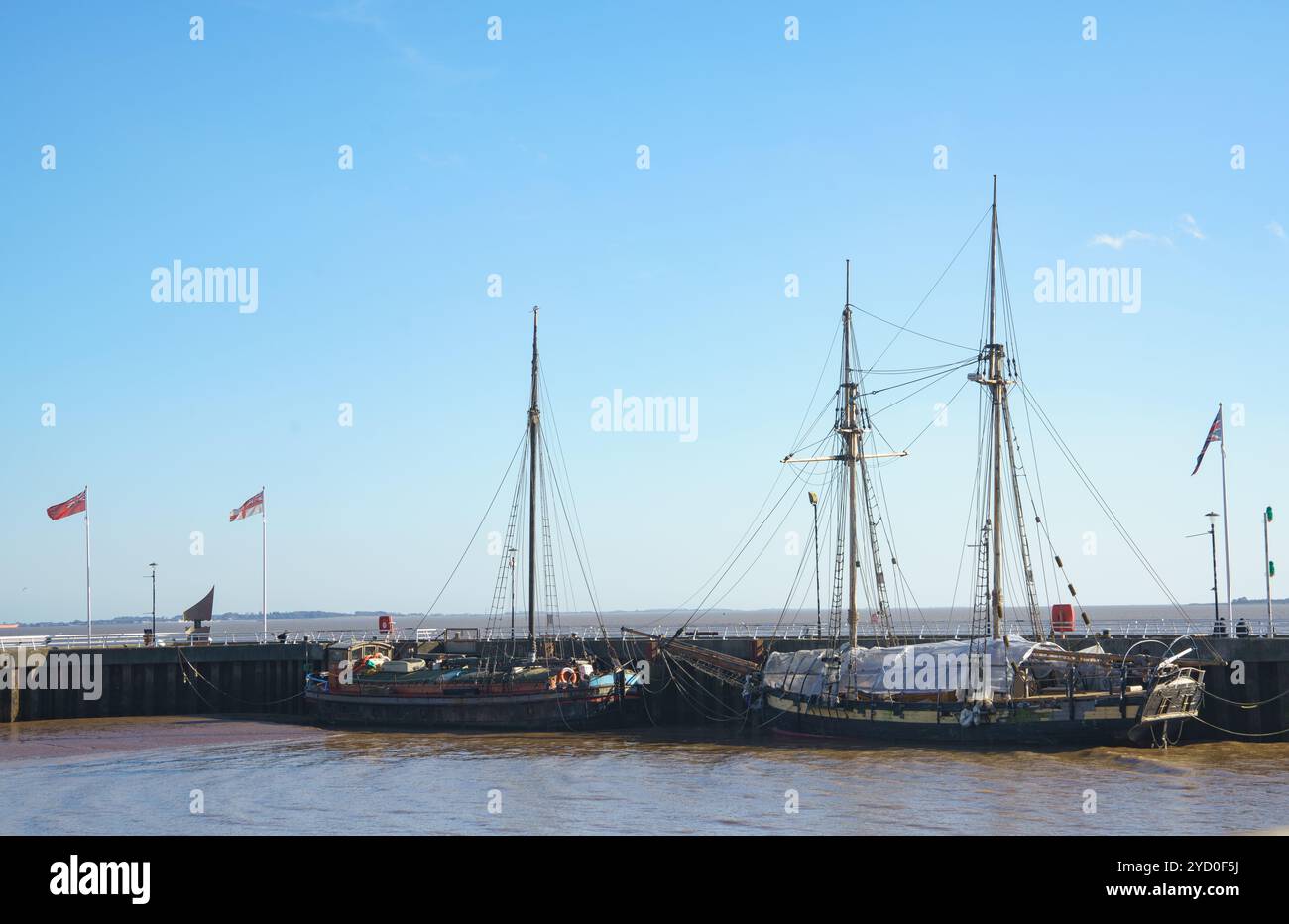 Topsail schooner hi-res stock photography and images - Alamy