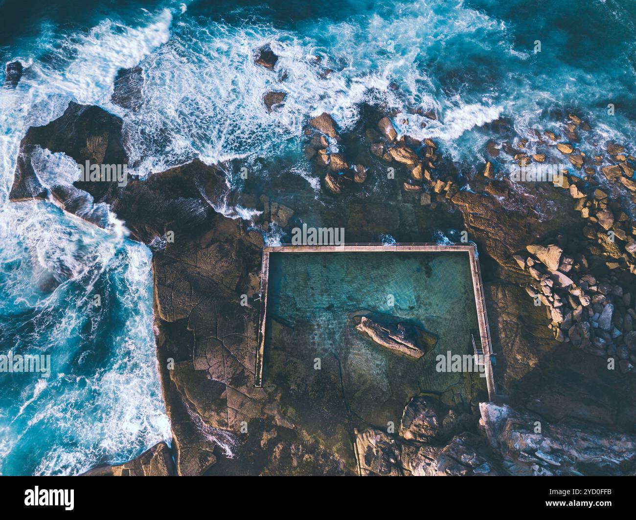 Aerial view of waves around Curl Curl rock pool Stock Photo - Alamy