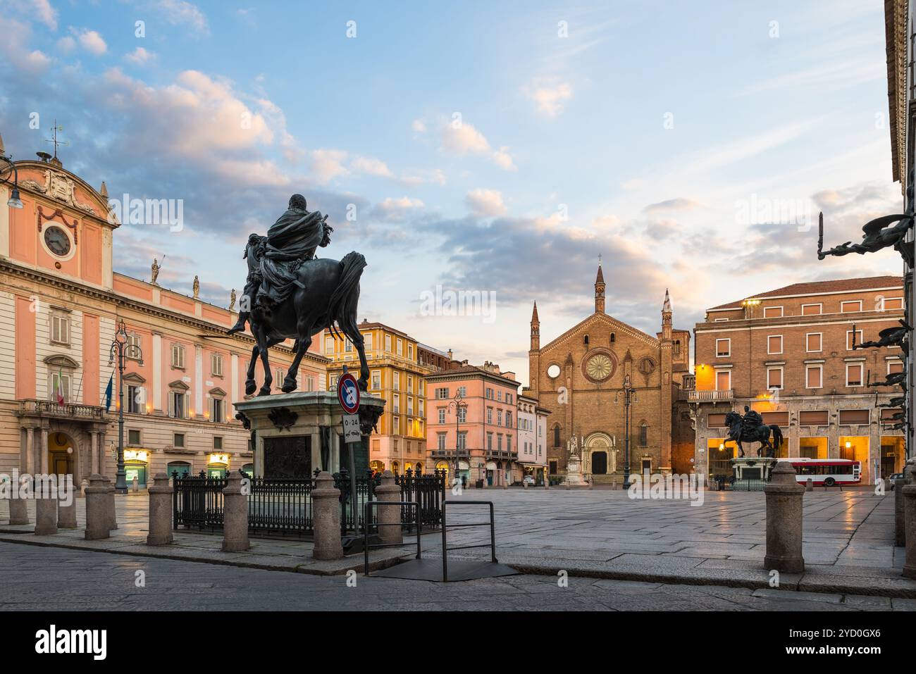Piacenza city at sunset, Italy. Old town with piazza Cavalli (square ...