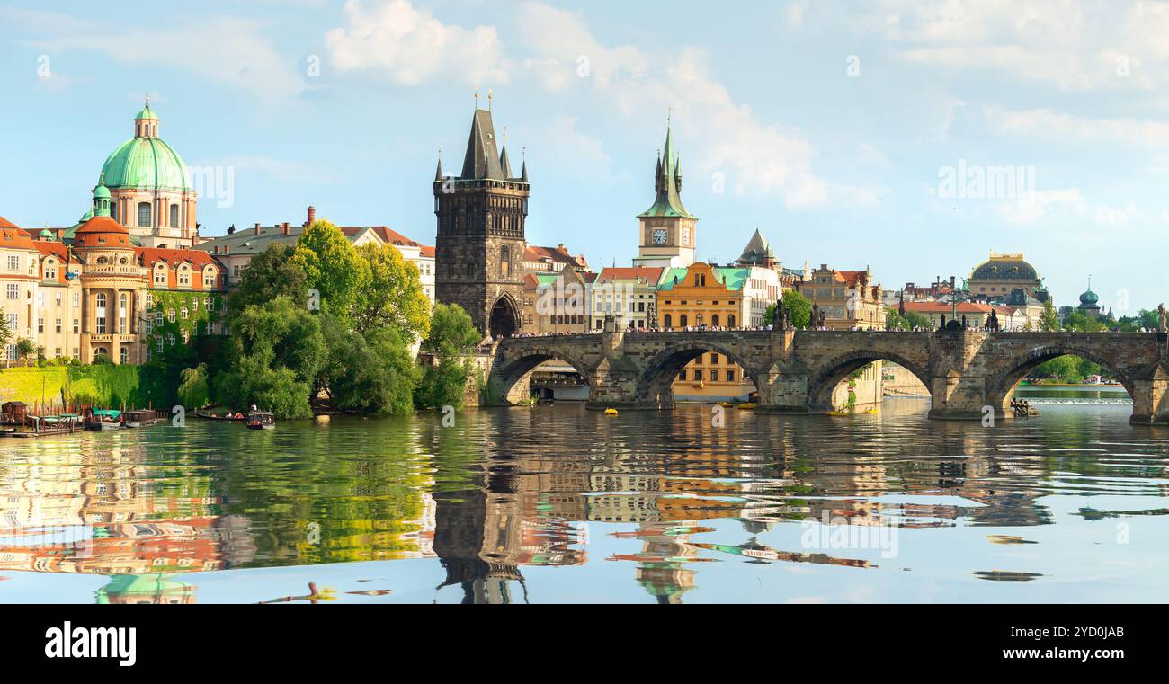 Famous Prague bridge Stock Photo - Alamy